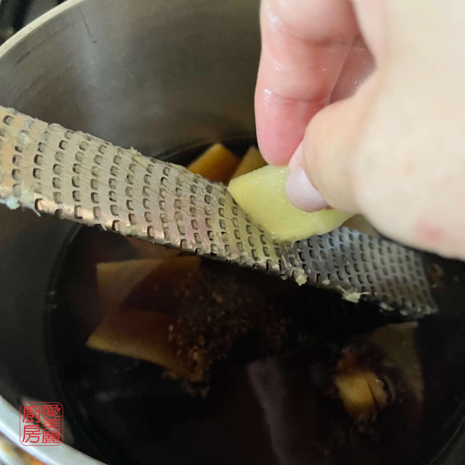 Boiled Coke with Lemon and Ginger 檸檬可樂煲薑 - Auntie Emily's Kitchen ...